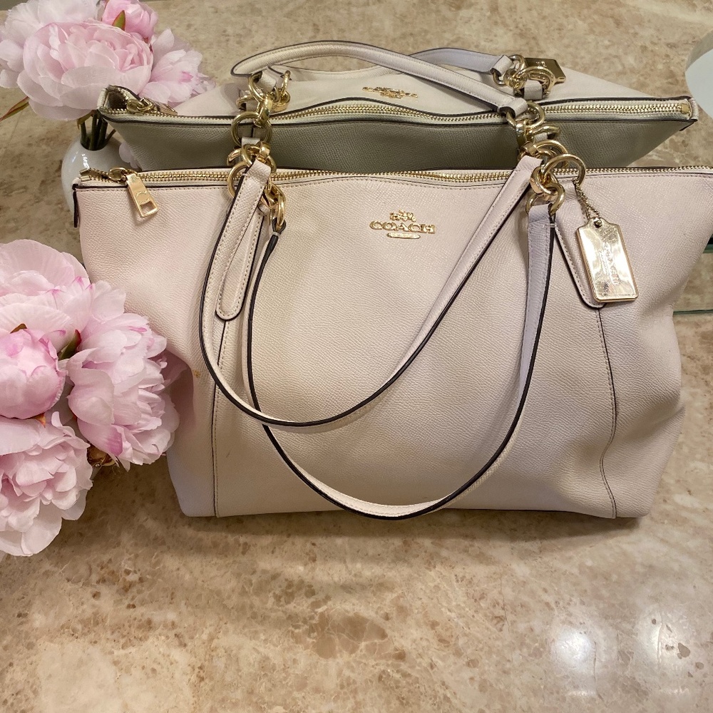 Coach Ava Tote In Crossgrain Leather - Gem